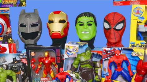 اسباب بازی های ابرقهرمان جعبه گشایی بتمن ، مرد عنکبوتی ، انتقام جویان و