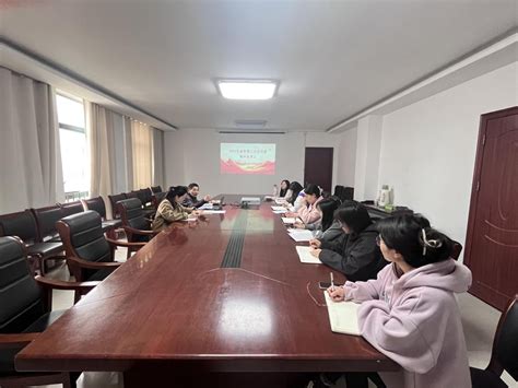 思政部组织《普通高校思政课教师队伍建设规划（2025 2027年）》集体学习活动 合肥共达职业技术学院