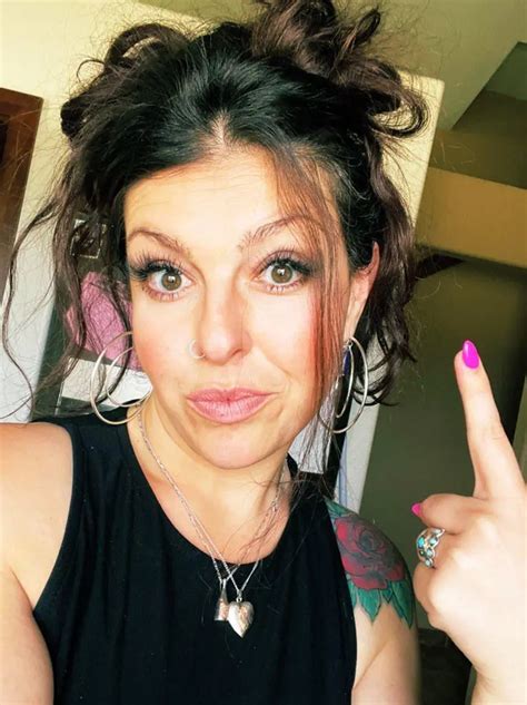 Heres Just One Crazy Girl Face Scrolller