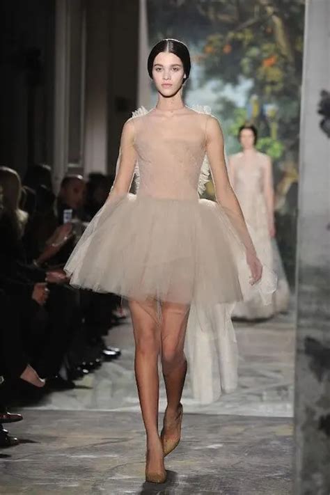 70 Balletcore Outfits To Wear The Ballerina Core Aesthetic And Coquette