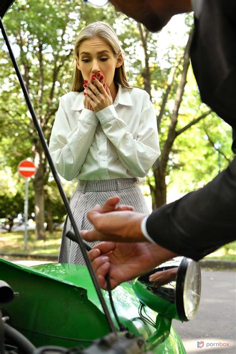 Pretty College Girl Tiffany Tatum Enjoys Hardcore Anal Sex With Her