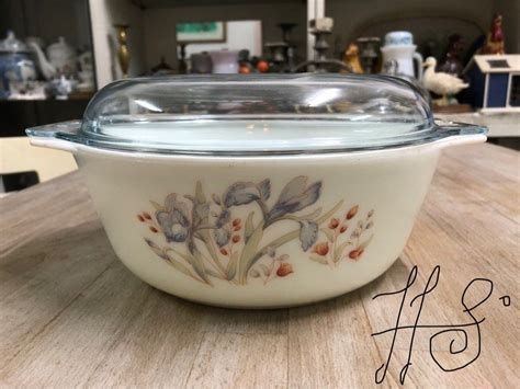 Pyrex England Blue Iris Hobbies And Toys Collectibles And Memorabilia