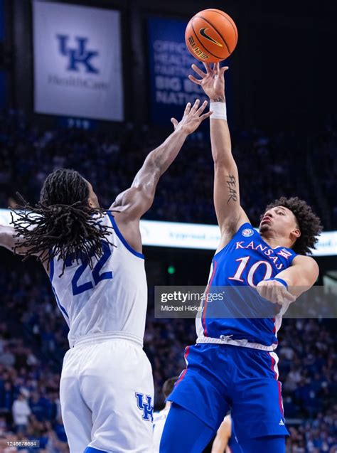 Jalen Wilson Of The Kansas Jayhawks Shoots The Ball Against Cason News Photo Getty Images