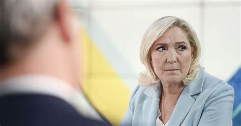 Marine Le Pen Veut Jouer La Carte Républicaine