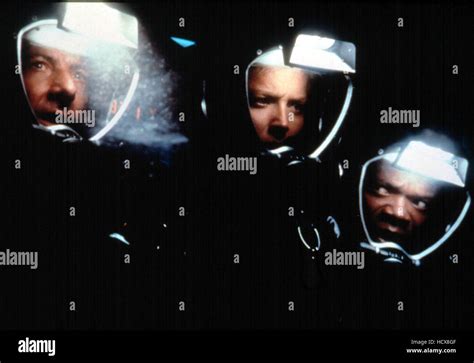 Sphere Dustin Hoffman Sharon Stone Samuel L Jackson 1998 Stock