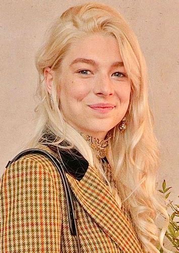 Fan Casting Emma Mackey As Nat Da Silva In A Good Girls Guide To Murder