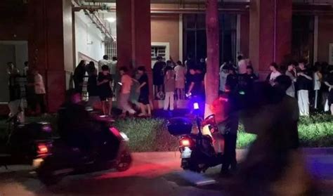 Male And Female Babes At Guangdong University Of Finance Economics Spotted Having Sex In