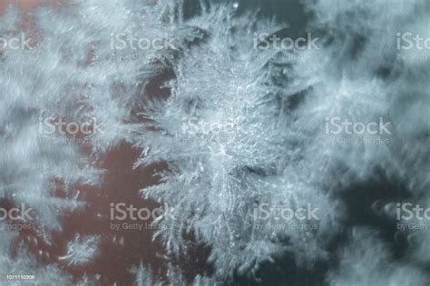 자동차의 얼음 유리 러시아에서 체복사리에서 31 10 월 서리가 내린 아침 캡처 0명에 대한 스톡 사진 및 기타 이미지 0명