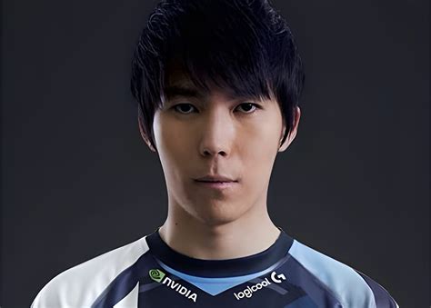 じゃすぱー Jasper7se の顔や年齢は？owの経歴や姉が美人すぎる！炎上や身長などについても！【配信者】