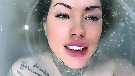 Lip Tease In The Bath Cum For My Perfect Lips My Lips Pet Xhamster