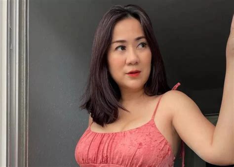 Ini Sosok Tante Ernie Berjuluk Pemersatu Bangsa Yang Kini Cerai Usai Tahun Menikah