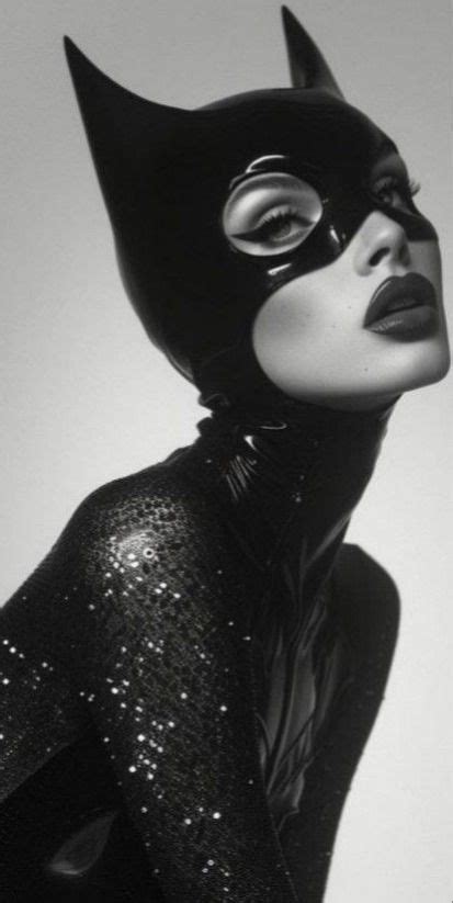 Pin By Stygian Blue On Fantastical In 2024 Catwoman Comic Portrait