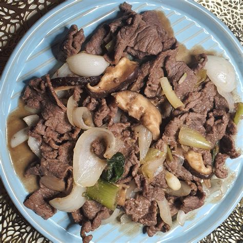 영양사 밍글이 가장 최근에 만든 음식은 간장소불고기랍니다~ 몇일내로 업로드할 영양사밍글의 레시피에서 간단히 간장소불고기