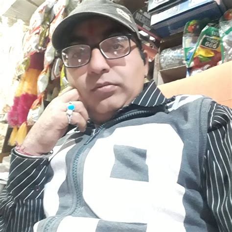 Shiddat Tinna Thakkar Shiddatthakkar • Threads Say More