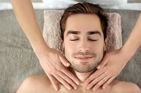 Premium Photo Man Having Massage In Spa Salon