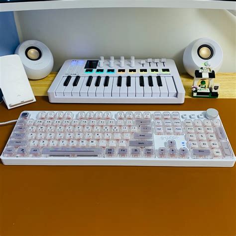 제품 리뷰 Led 조명 쇼 제공하는 기계식 키보드 리뷰타임스 갤러리