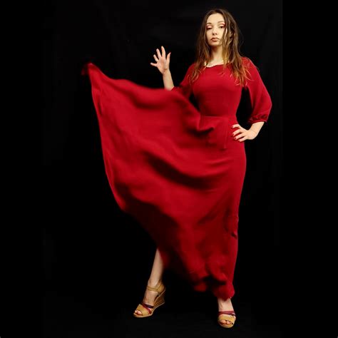 Сукня бордова