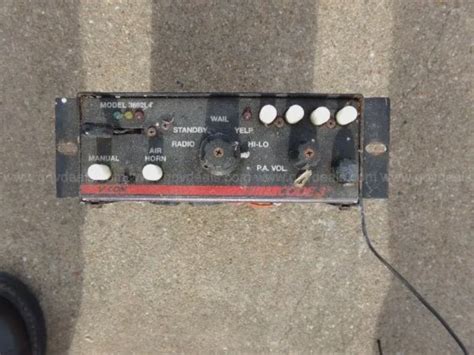 2003 CODE 3 SIREN CONTROL BOX In Iowa Park TX USA