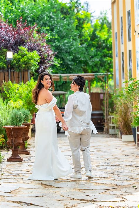 A Laid Back Rustic Same Sex Jewish Wedding At Allenby Farms Nezer