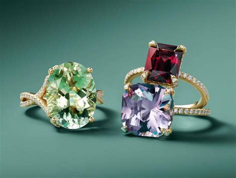 What Is A Cocktail Ring How To Wear A Cocktail Ring 15 New Ways