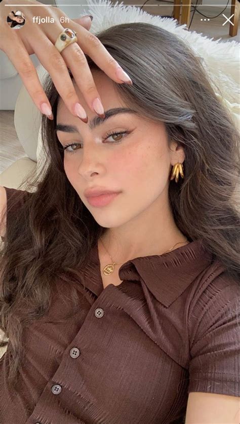Pin De ༻lily༺ En Insta Stories Peinados Look De Cabello Cabello Y