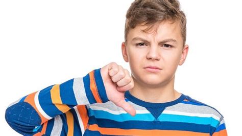 Mom Asks How To Handle Remorseless 15yo Son Who Fed Young Sisters Food They Cant Eat
