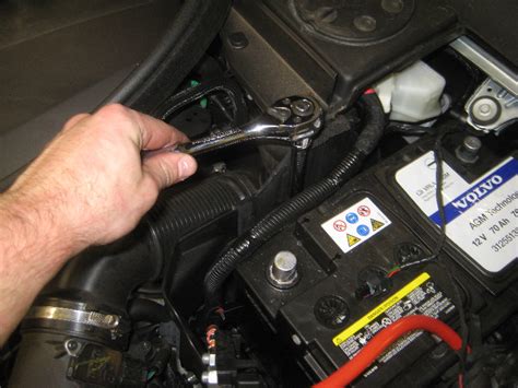 Volvo Xc60 12v Automotive Battery Replacement Guide 024