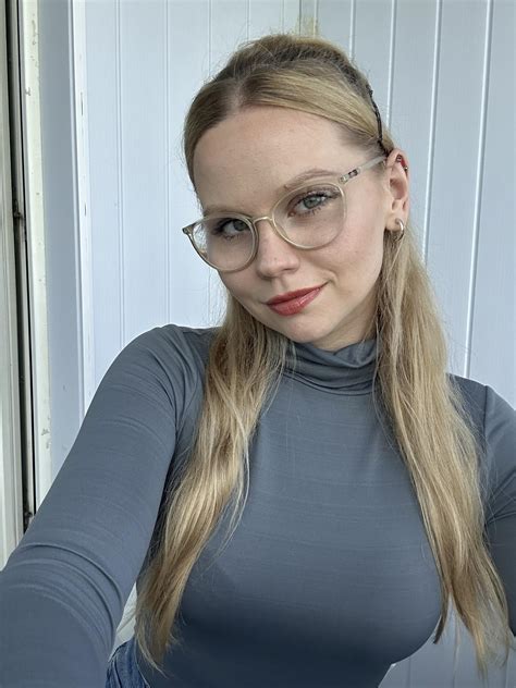 Your Neighbor Looks Amazing Today R Sfwnextdoorgirls