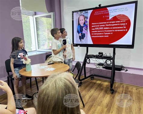 Ученици от Хасково дариха за благотворителна кауза средства които събраха като асистенти на