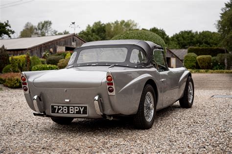 Lot 17 1962 Daimler Dart Sp250 B Spec