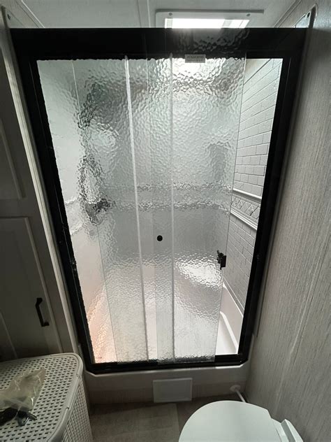 Rv Lifestyle Group Anyone Have This Set Up For Their Tri Glass Shower