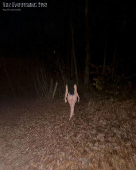 Noah Cyrus Naked In Forest Photos The Fappening