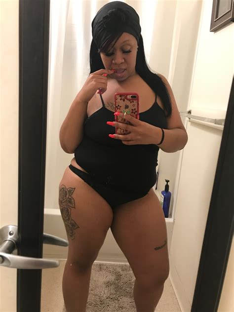 Dallas Broad ShesFreaky