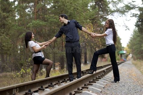 Download Mvtube 1 Guy 2 Girls From Europe I Just Dont Understand