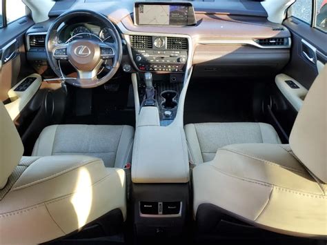 Купити автомобіль Lexus Rx 350 Base 2017 США Ціна 12500 робіг