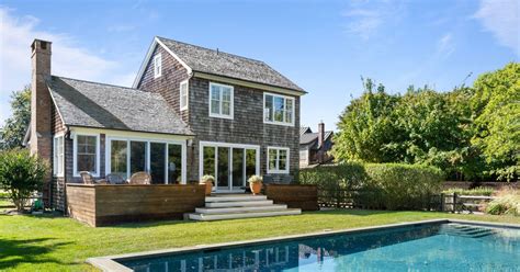 Susan Suarez On Linkedin American Architecture 5 Luxury Shingle Style Homes