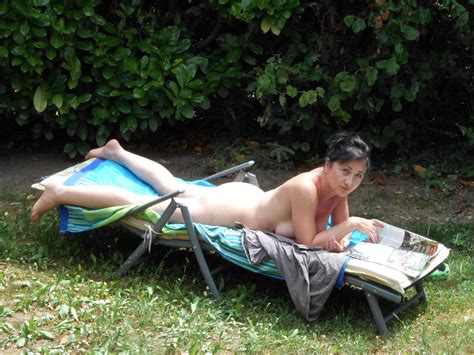 Lady On A Bare Skin Rug 34 Graf Porn Pic Eporner