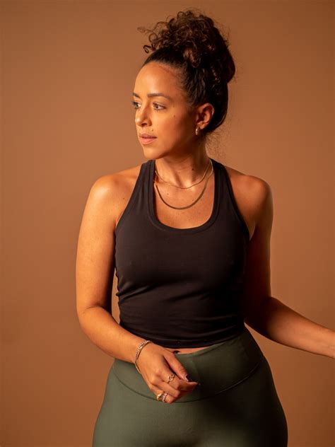 Essentials Collection Levavi