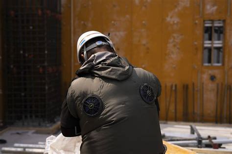 더워서 일 못해” 日 역대급 폭염에 연 50조원 손실