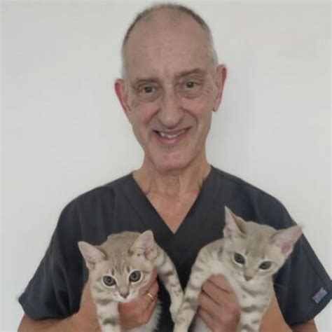 Dr Anthony Caiafa Bvsc Bdsc Manzcvs Author At Vetanswers