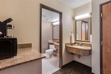 Best Western Plus Landmark Inn And Pancake House Rooms And Rates
