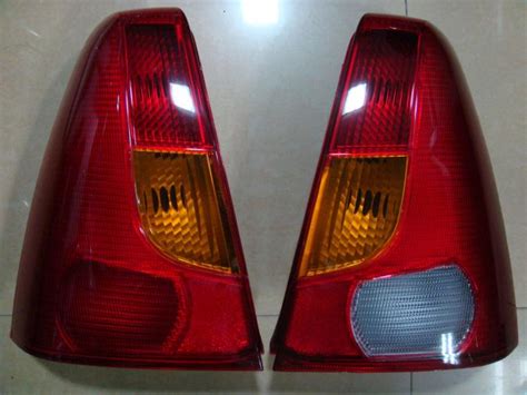 Фонарь задний внешний правый для Рено Логан - Renault Logan - 1 ...