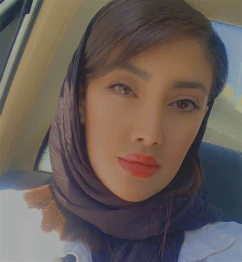 نمونه رزومه کاری دیپلم رشته کامپیوتر سارا ویسی در تهران