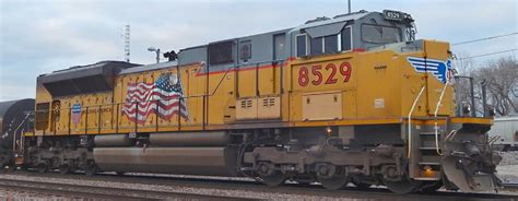 Sd90mac H And Sd90mac H Ii Emd Hood Unit Profile And Models Hattons Model Railways