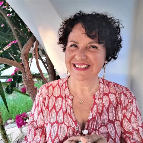 Carolina Corada Youtube