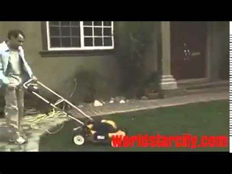 Lawn Mower Fail - Must See Really Funny - YouTube