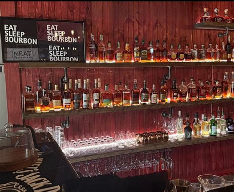 Neat Bourbon Bar Actualizado 2026 Qué Saber Antes De Ir Con