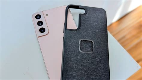 The Samsung Galaxy S Has A Case Problem