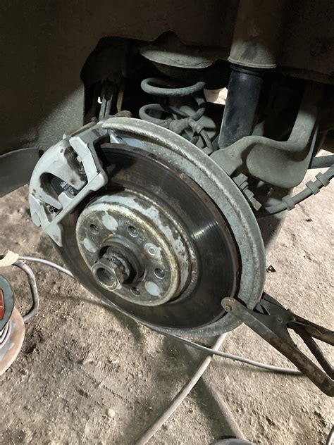 Очередной ступичный подшипник — Audi A4 (B8), 2 л, 2014 года | визит на ...