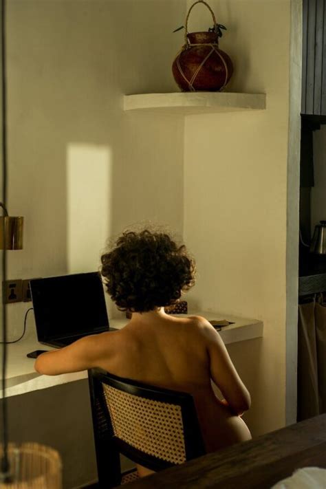 How To Have Safe Satisfying Virtual Sex The Good Trade